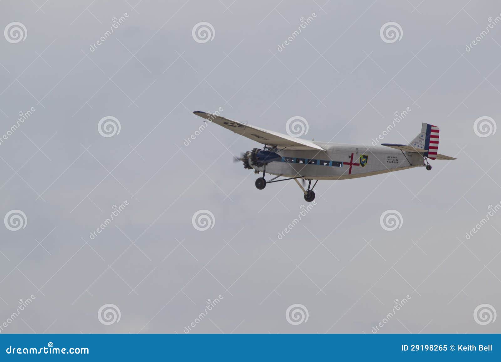 US Army C4-a High on America Plane Flying Editorial Image - Image of ...