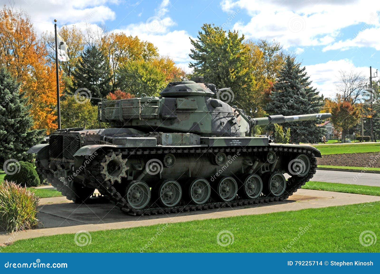Us army wwll military tank stock photo. Image of wheels - 79225714