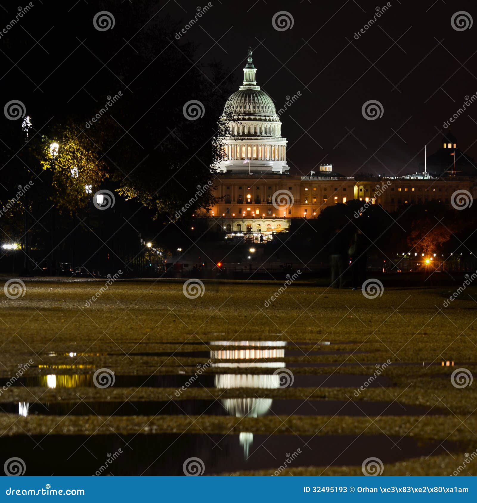 US Capitol Building and Its Reflection on Rain Pools Stock Image ...