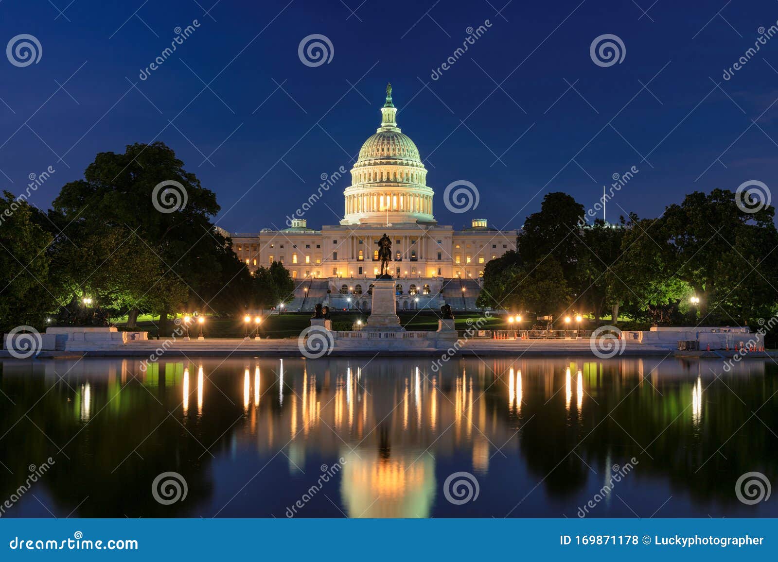 US Capitol Building at Night Stock Photo - Image of america, scenic ...