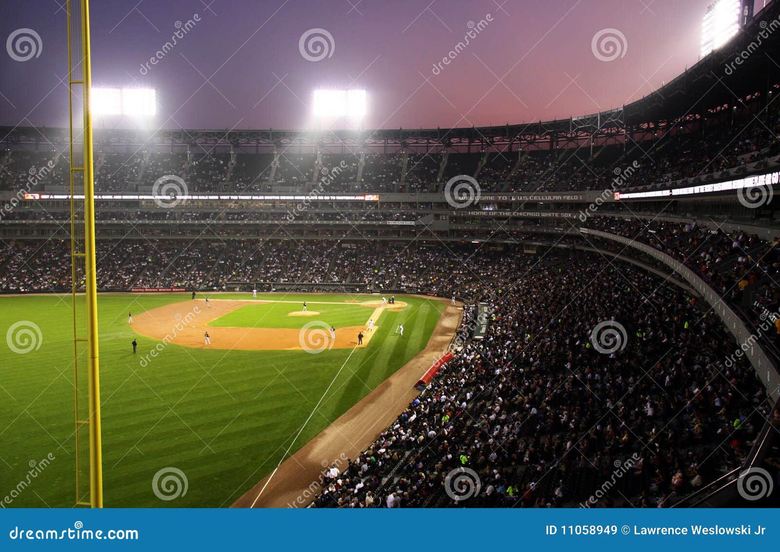 US Cellular Field at Twilight Editorial Stock Image - Image of baseball ...