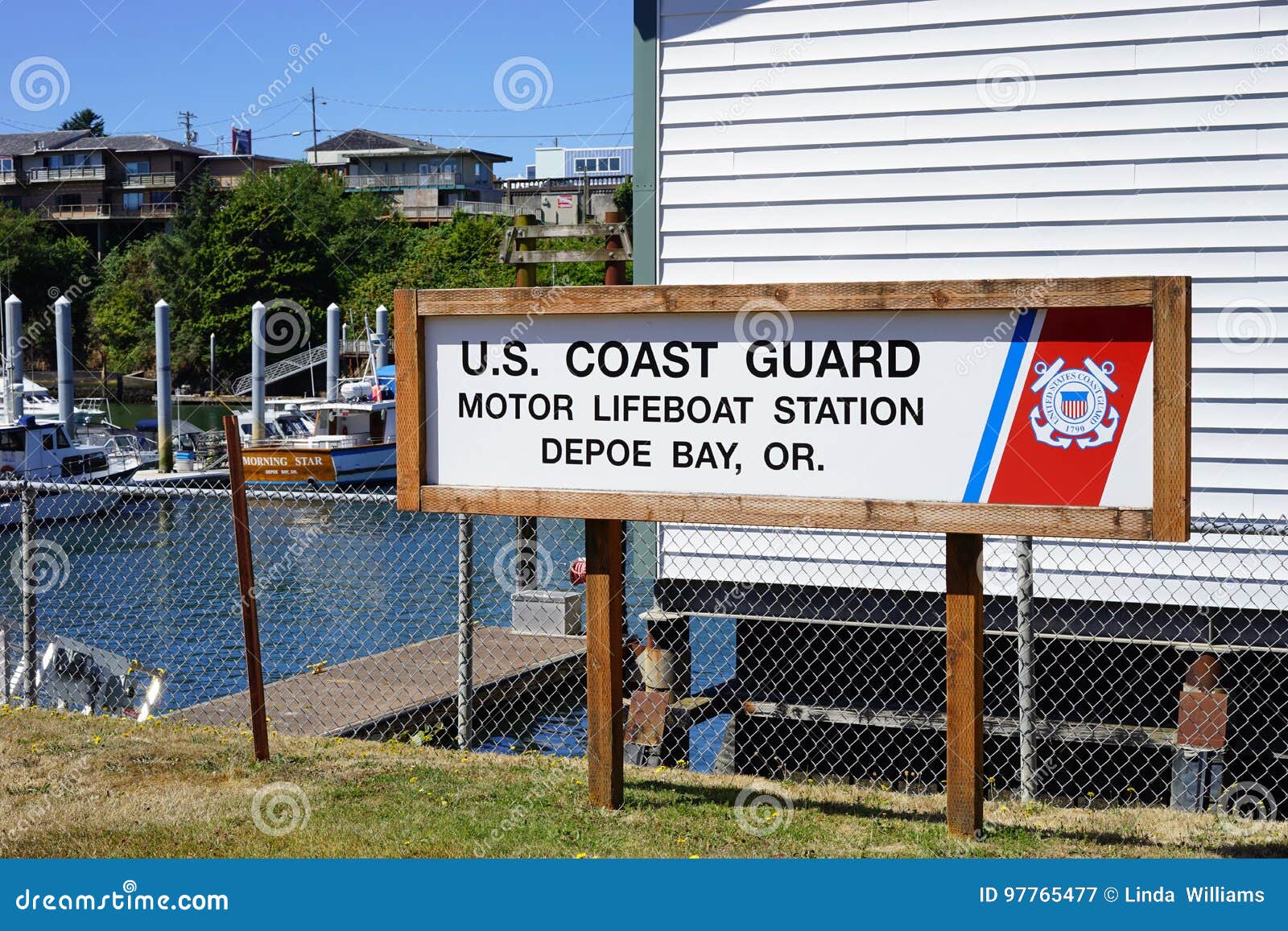 US Coast Guard in Pacific NW Editorial Photography - Image of water ...