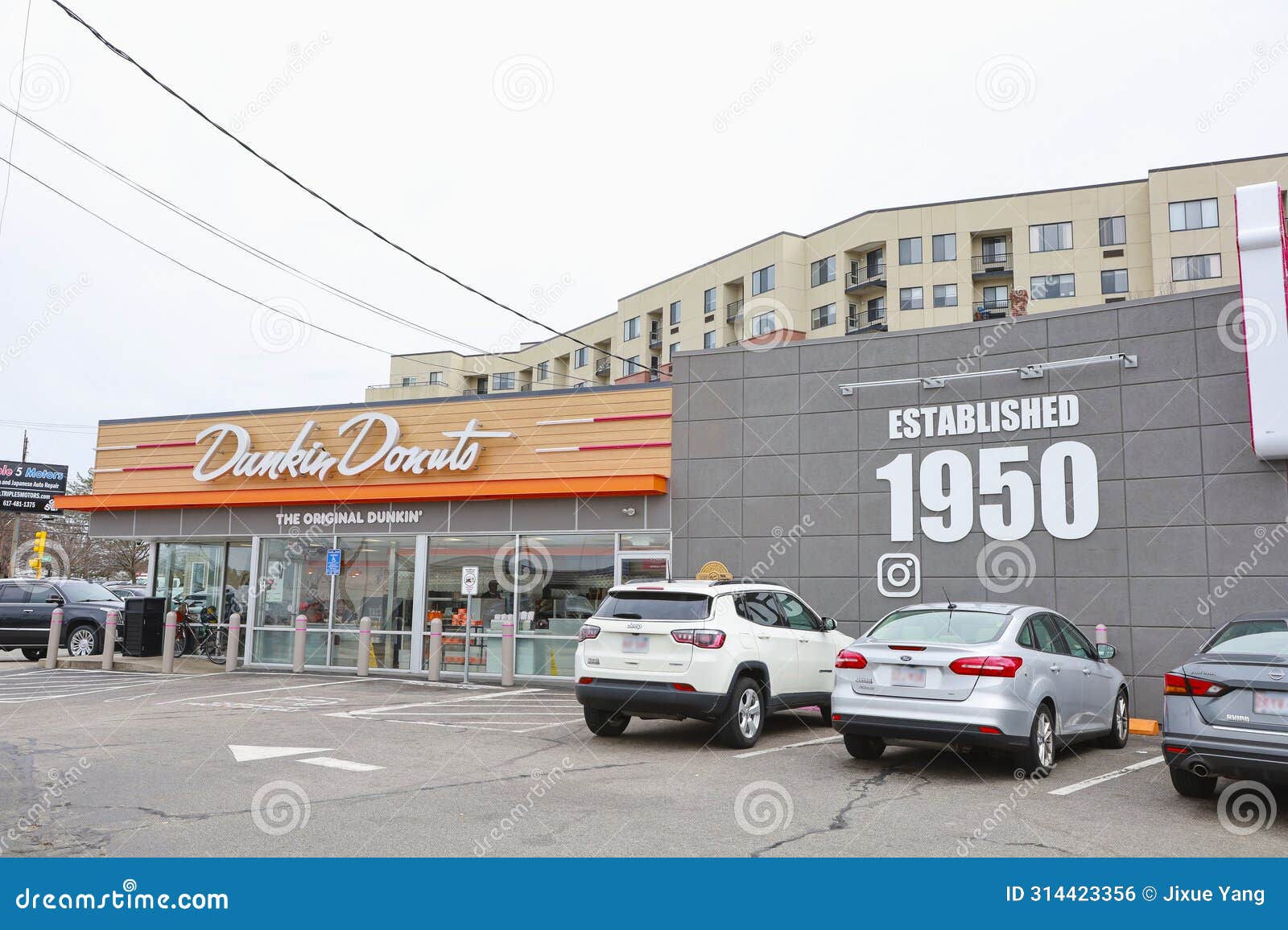 The US First Dunkin Donuts Store - the ORIGINAL DUNKIN -on April 10 ...