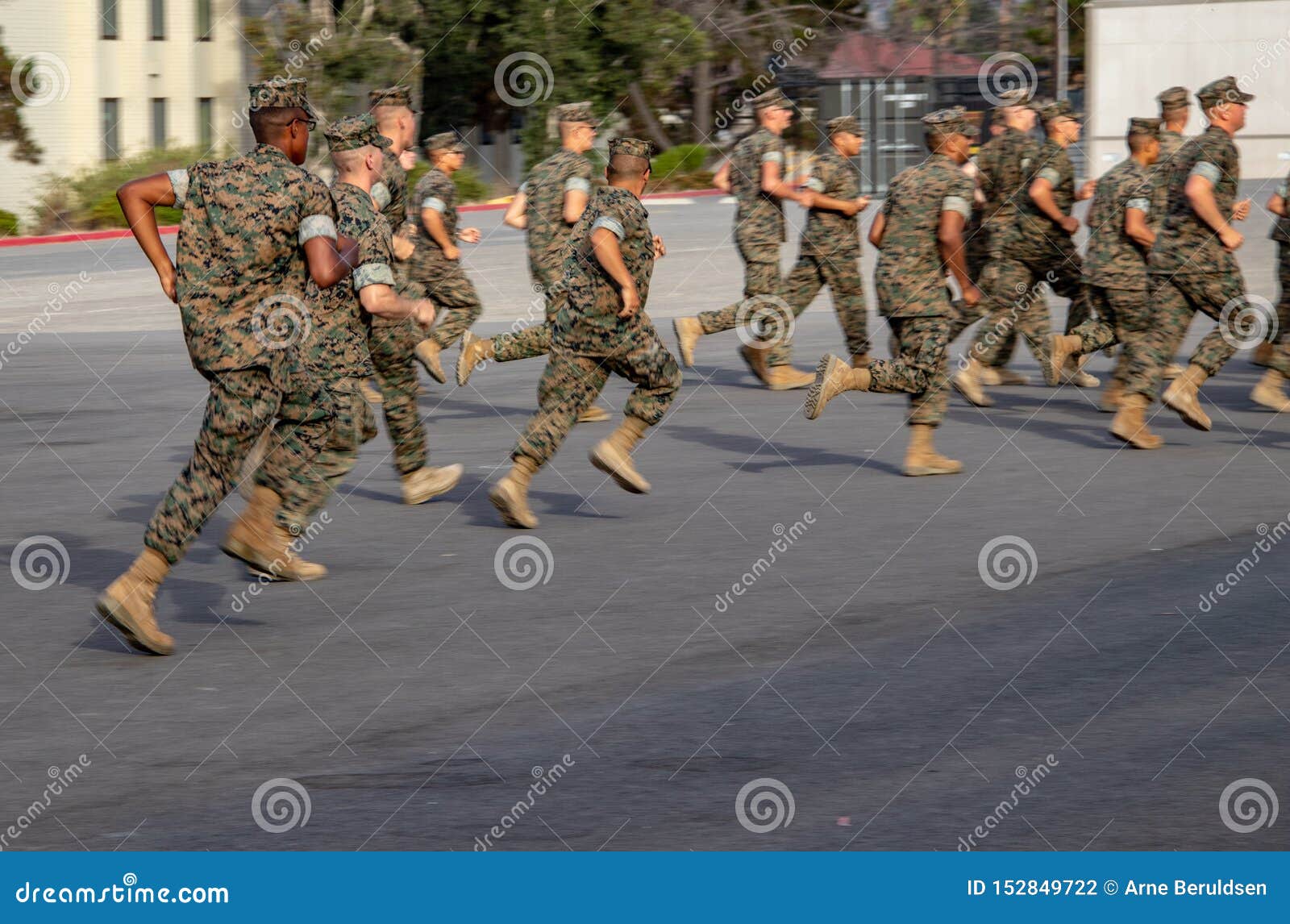 US Marines on the Run editorial photography. Image of pendleton - 152849722