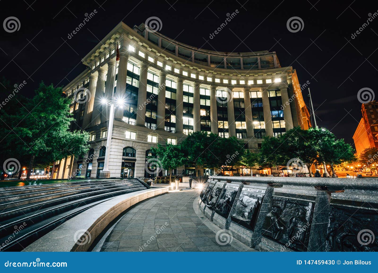 Navy Memorial Eagle Battery Park Editorial Image | CartoonDealer.com ...