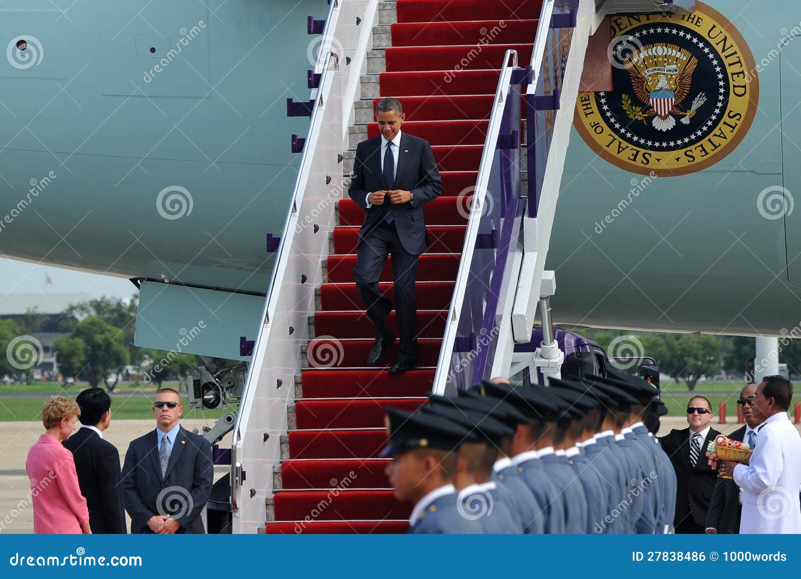 US President Barack Obama editorial photo. Image of aeroplane - 27838486