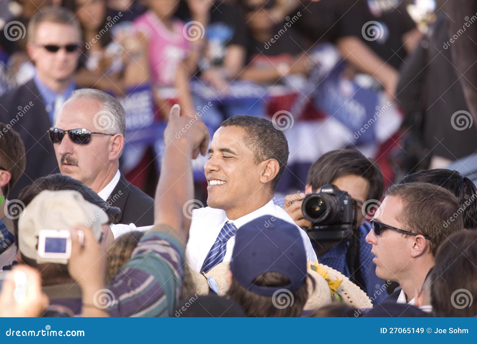 US Senator Barack Obama Shaking Hands Editorial Stock Image - Image of ...