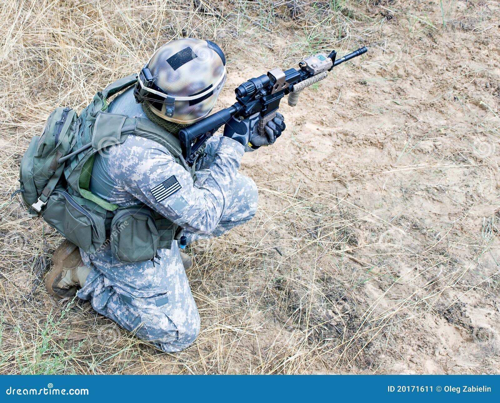 US soldier in action stock image. Image of attack, soldier - 20171611