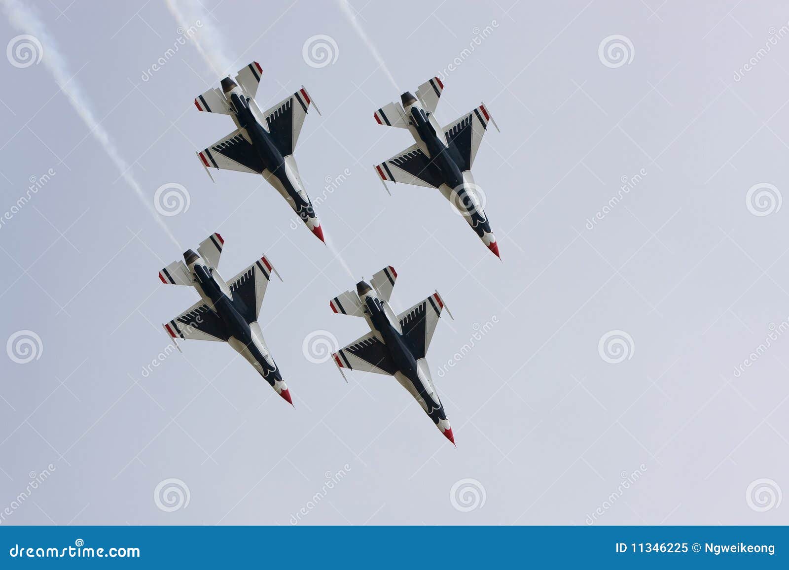 USAF Thunderbirds Diamond Formation Editorial Image - Image of landing ...
