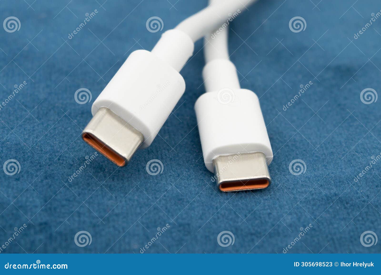 USB-C View of White USB-C Plug on Dark Background Stock Image - Image ...