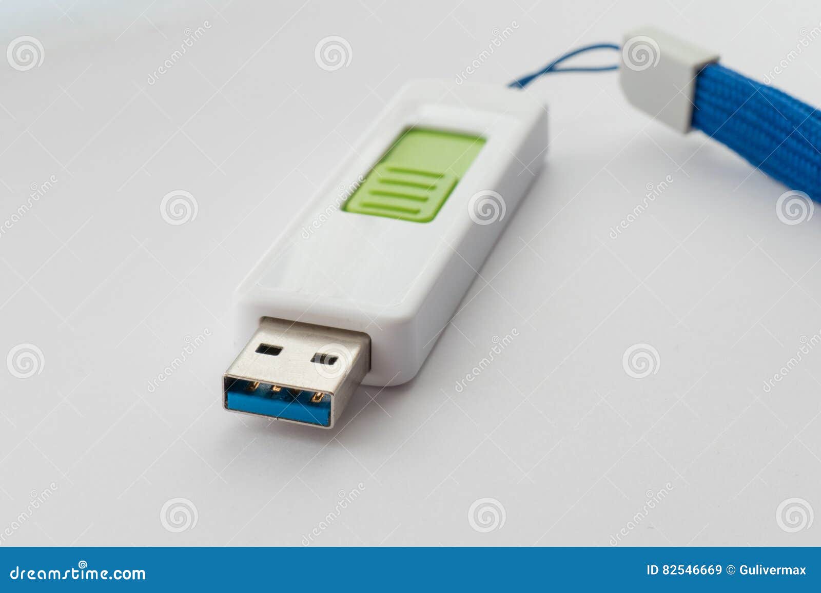 Usb De Memoria Flash En El Fondo Blanco Imagen de archivo - Imagen de ...