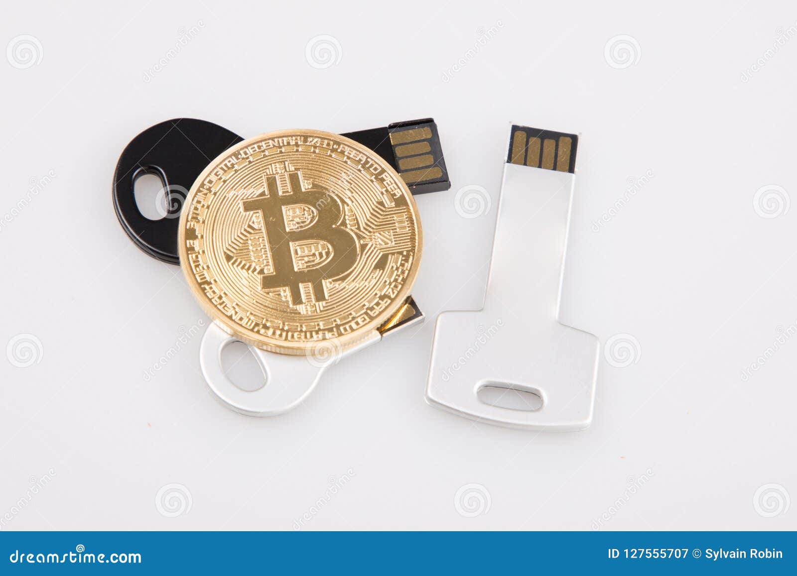 USB Flash Drives in Key Form with Gold Bitcoin Stock Image - Image of ...