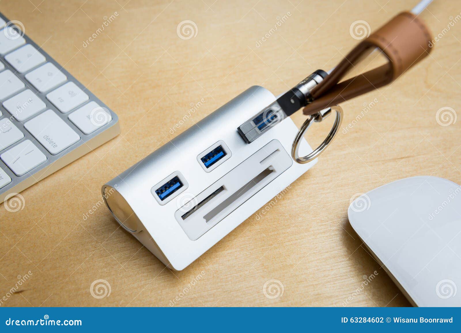 Usb 3.0 Hub, Universal Memory Card Extender Stock Photo - Image of ...