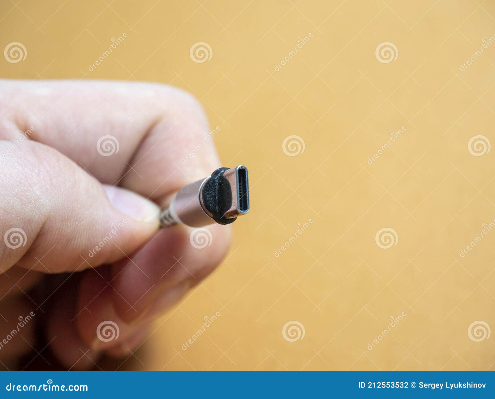 The Usb Type C Cable is Collapsible with a Magnetic Attachment in Your ...