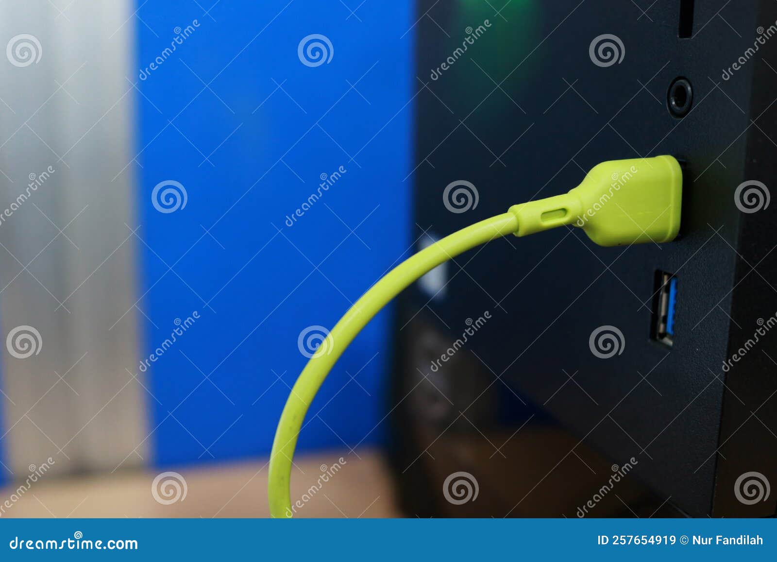 USB is Universal Serial Bus, is a Technology that Functions To Connect ...