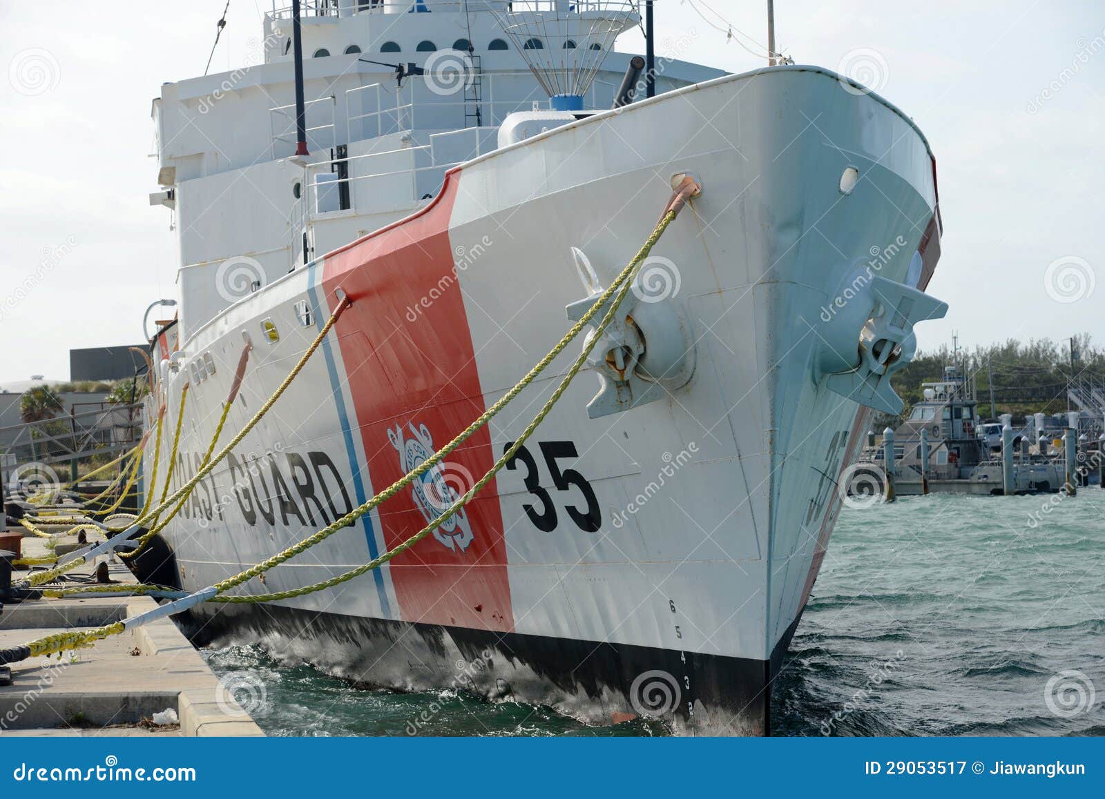 USCGC Ingham (WHEC-35) editorial photography. Image of ship - 29053517
