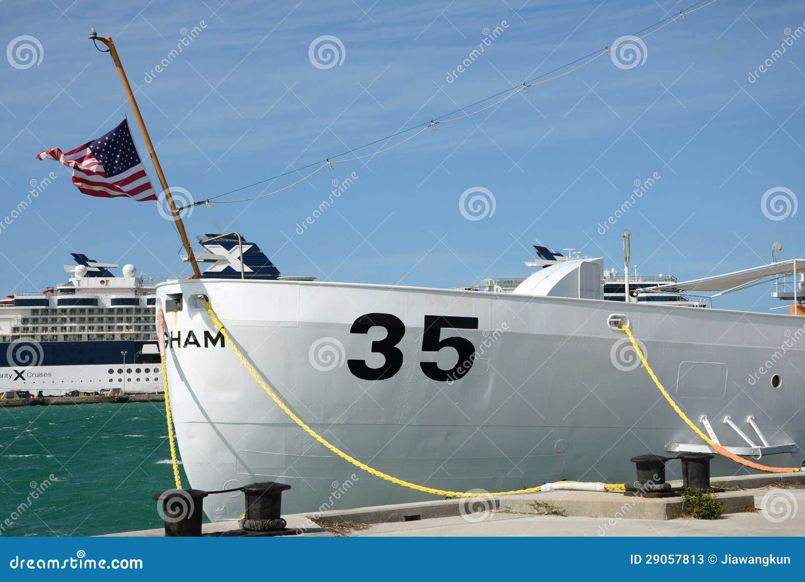 USCGC Ingham (WHEC-35) editorial stock photo. Image of ingham - 29057813