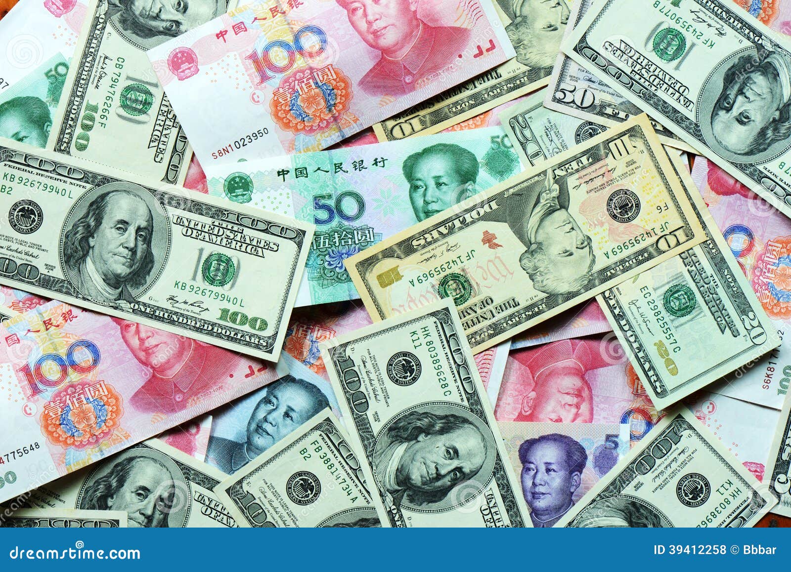 USD- und RMB-Banknoten stockfoto. Bild von abbau, aufblasen - 39412258