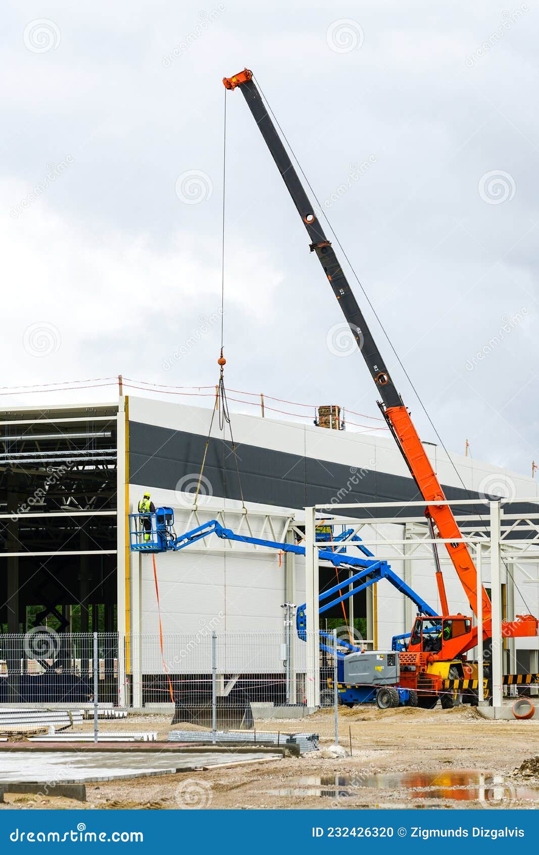 Use of Modern Telescopic Crane and Mobile Self Propelled Hydraulic ...