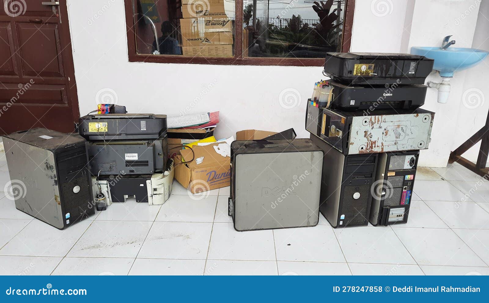 Used Goods that Have Been Damaged, Broken Computers Stock Photo - Image ...