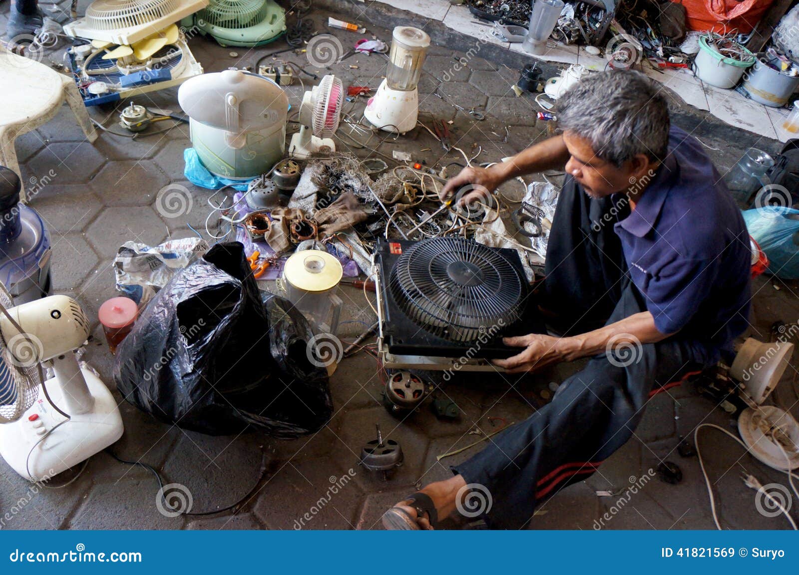 Used goods editorial stock image. Image of market, central - 41821569