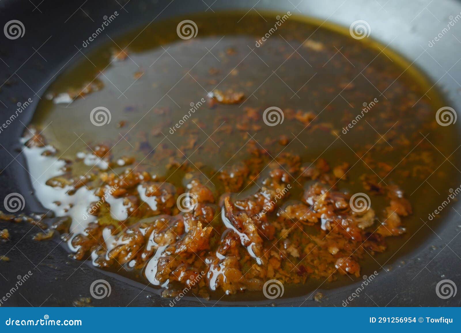 Used Vegetable Oil in a Plate . Stock Photo - Image of used, energy ...