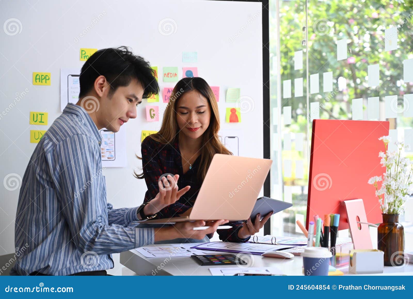 User Experience Designers Team Brainstorming and Planning Sketch ...