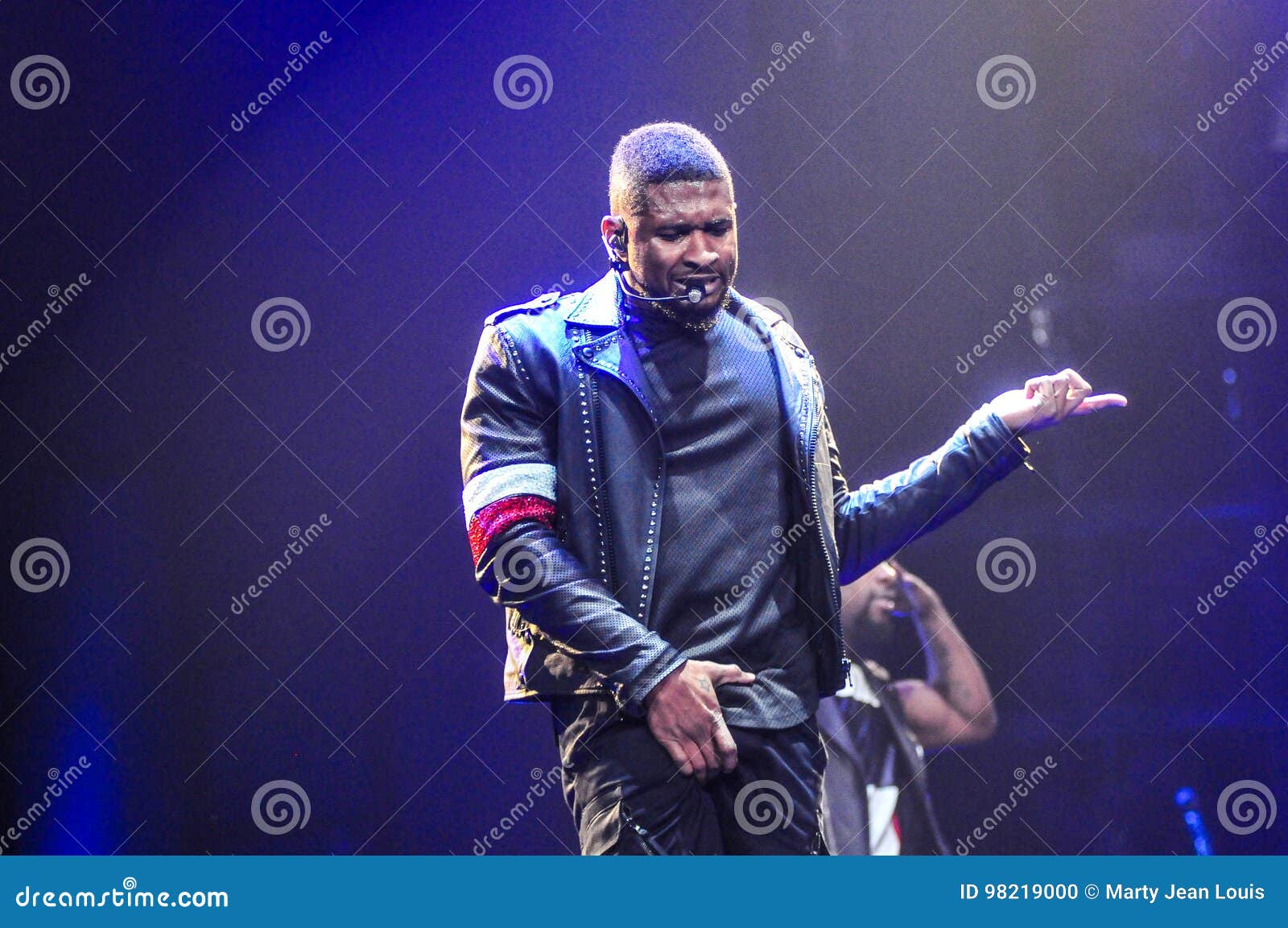 Usher editorial image. Image of performer, event, singer - 98219000