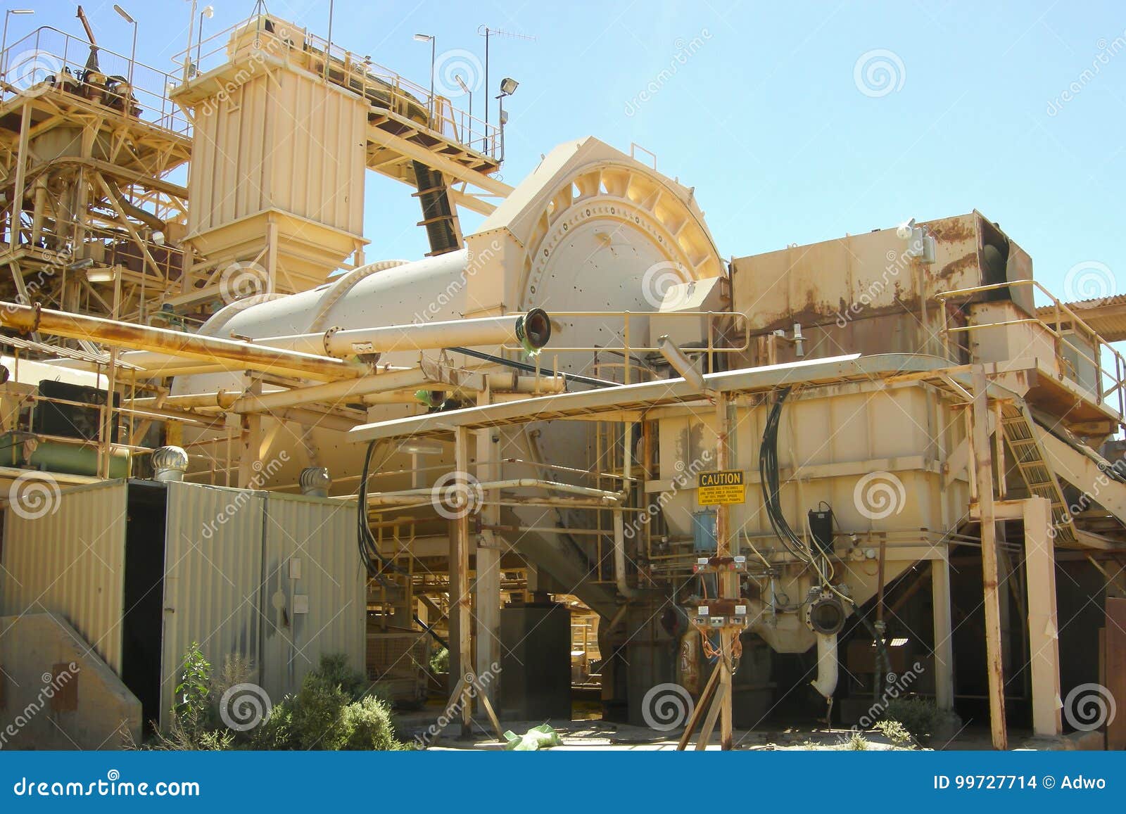 Usine De Fabrication D'extraction De L'or Photo stock - Image du ...