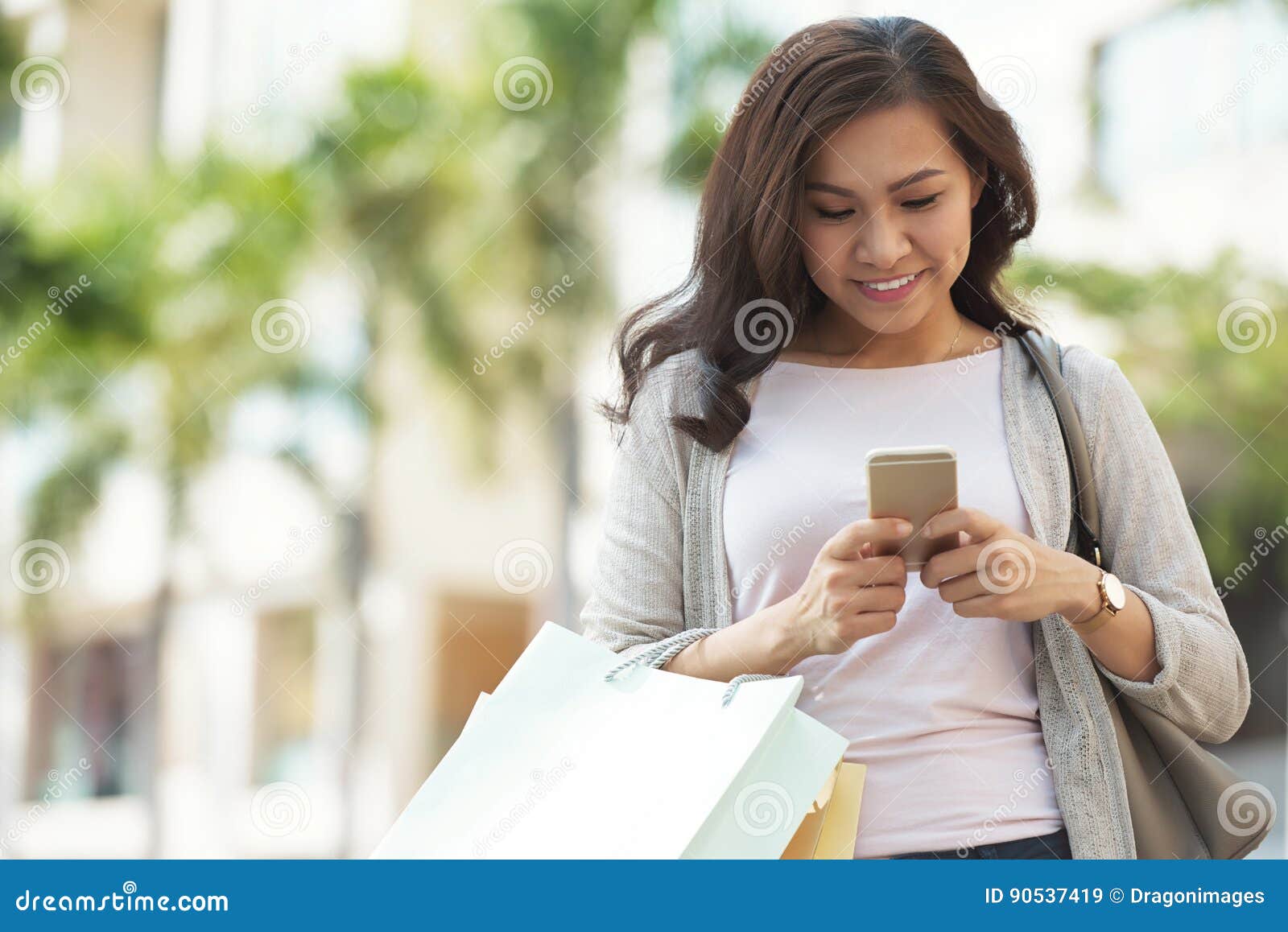 Using app stock image. Image of smartphone, vietnamese - 90537419