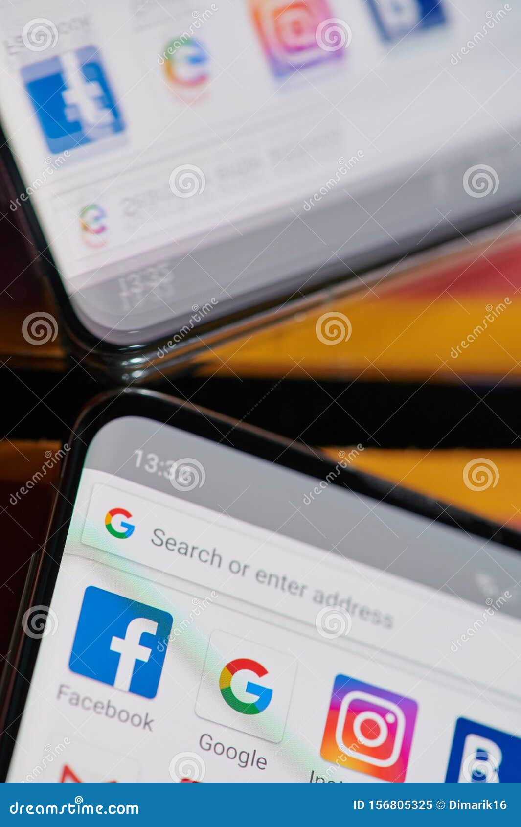 Using Browser for Social Media Application on Smartphone Editorial ...