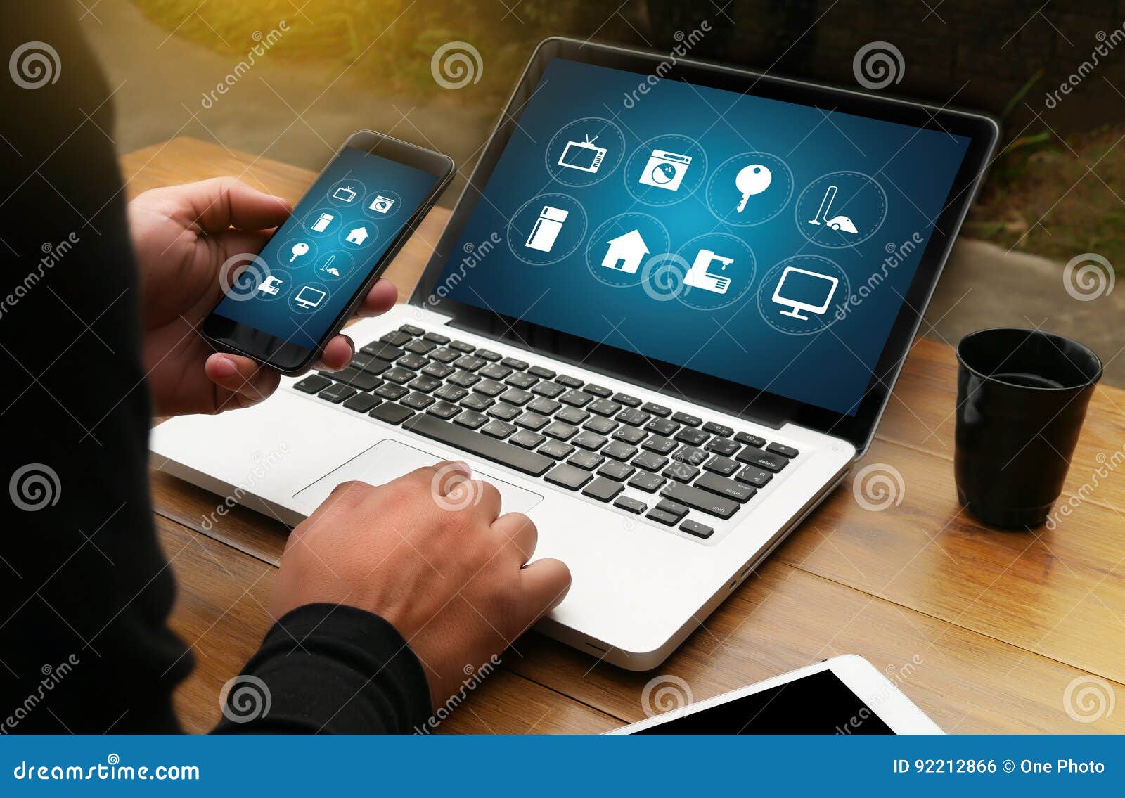 Using Innovative Technologies Computer System Innovation Digita Stock ...