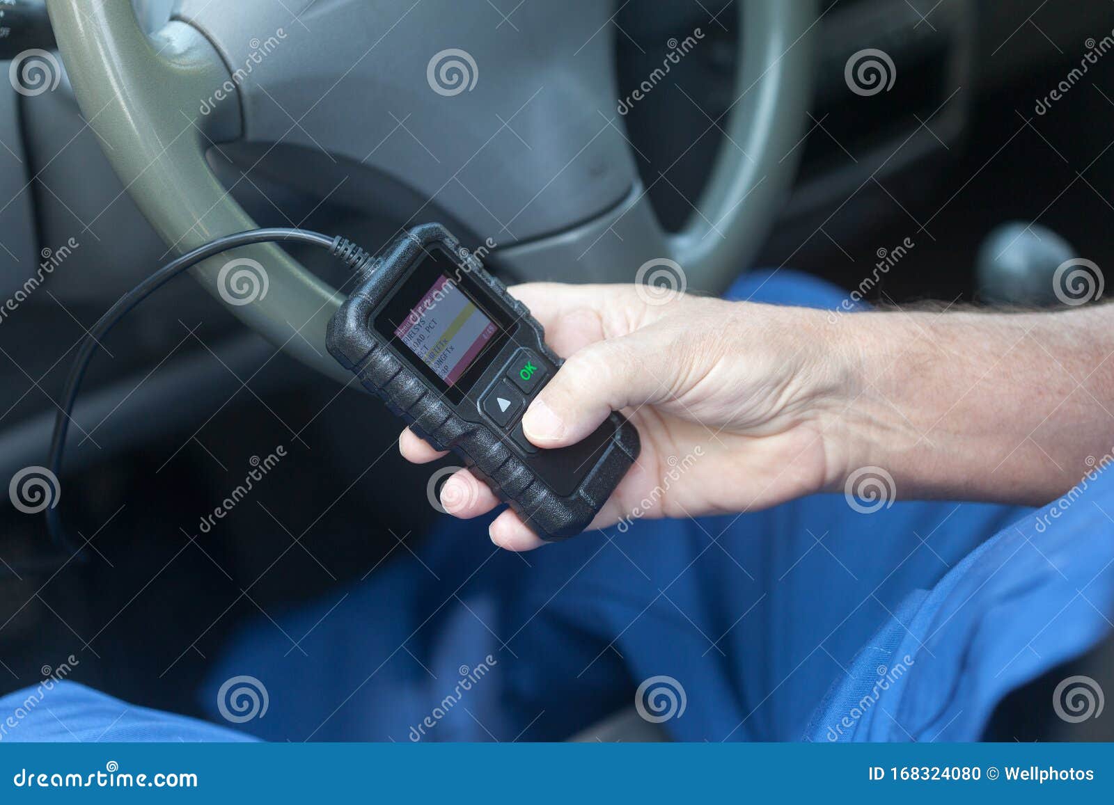 Using a Scan Tool for Auto Repair Diagnostics and Check Engine Stock ...