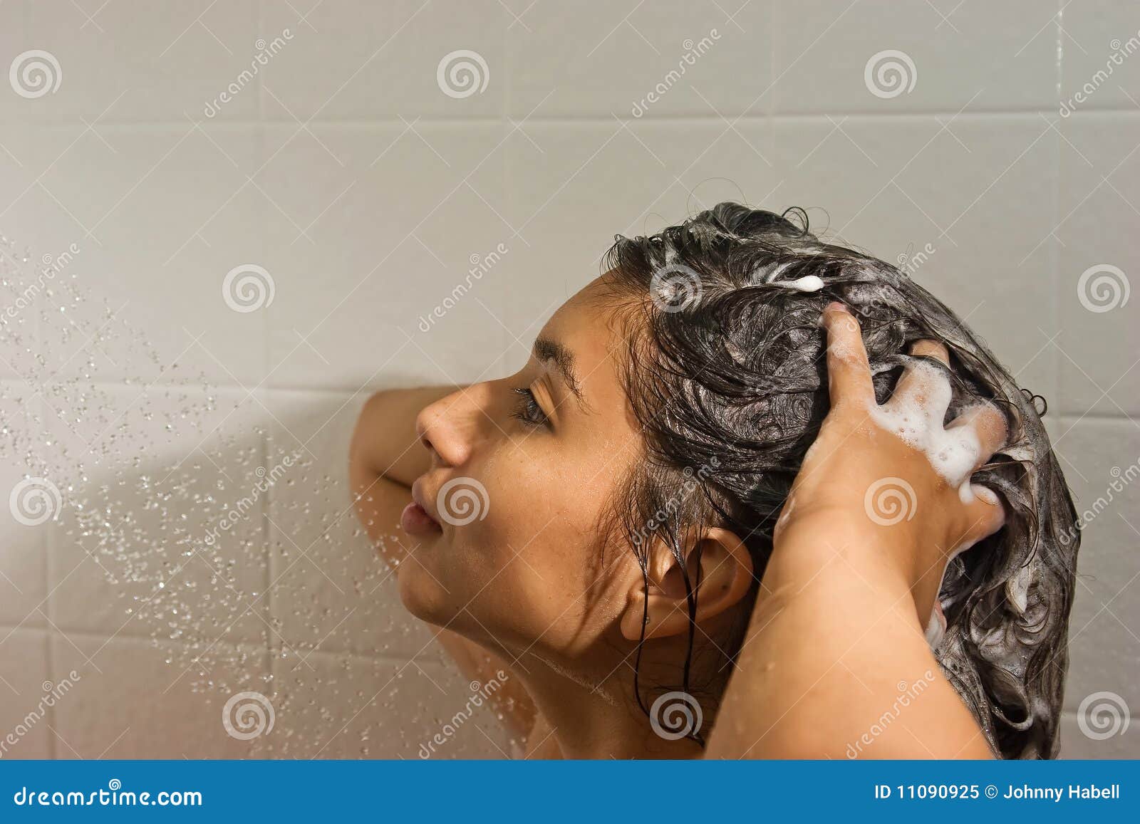 Using Shampoo stock image. Image of hair, leisure, foam - 11090925