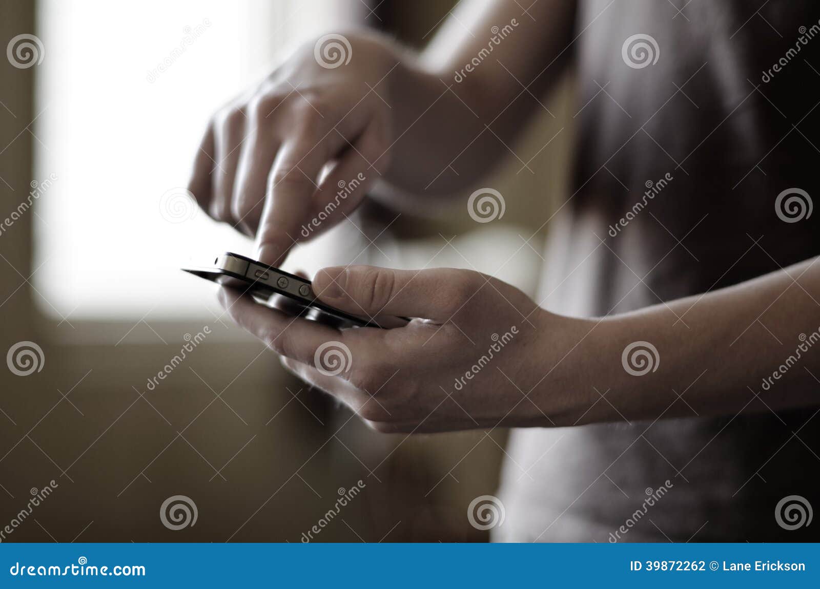 Using Smart Phone To Communicate Text Stock Photo - Image of people ...