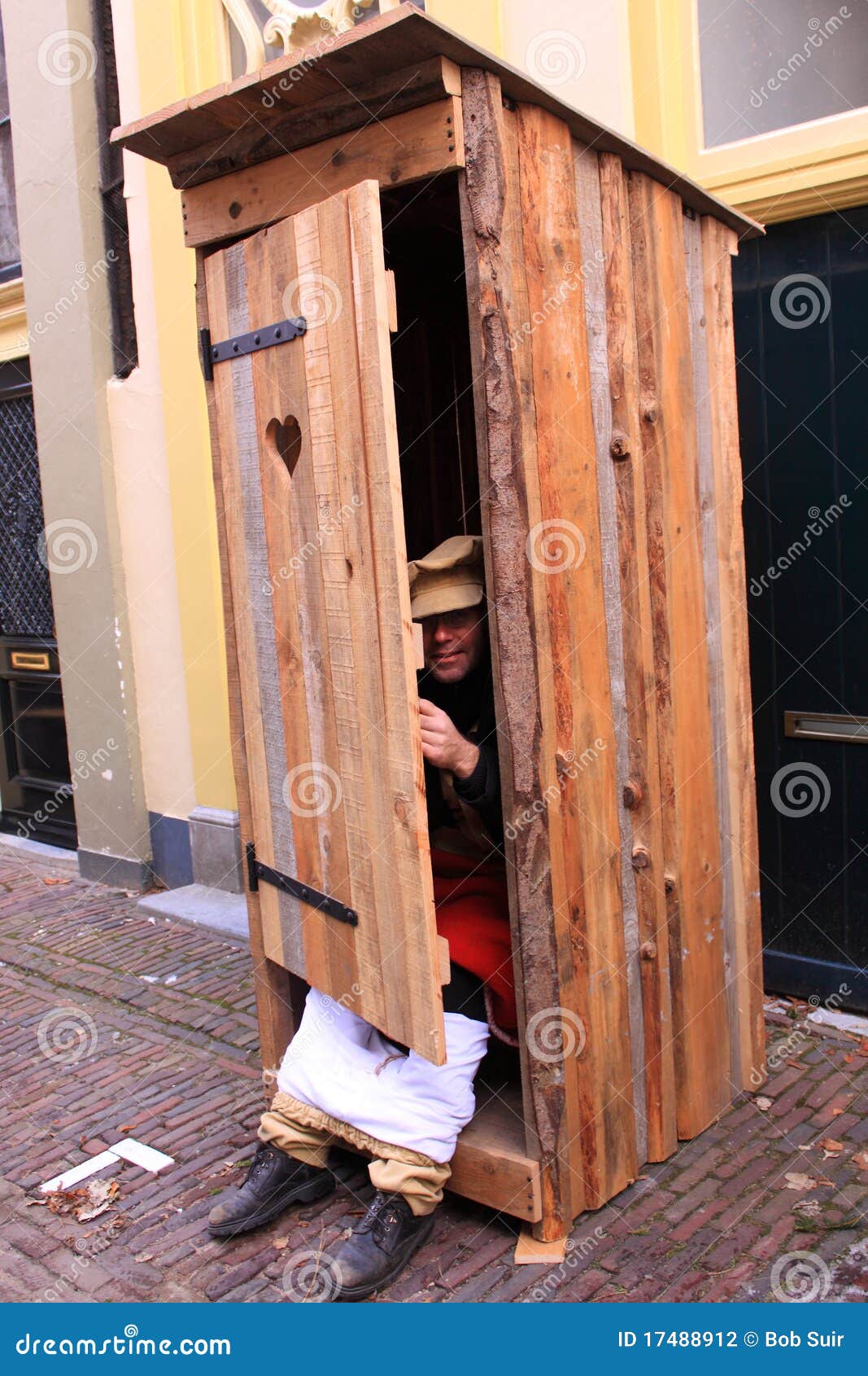 Using the toilet editorial photography. Image of performer - 17488912