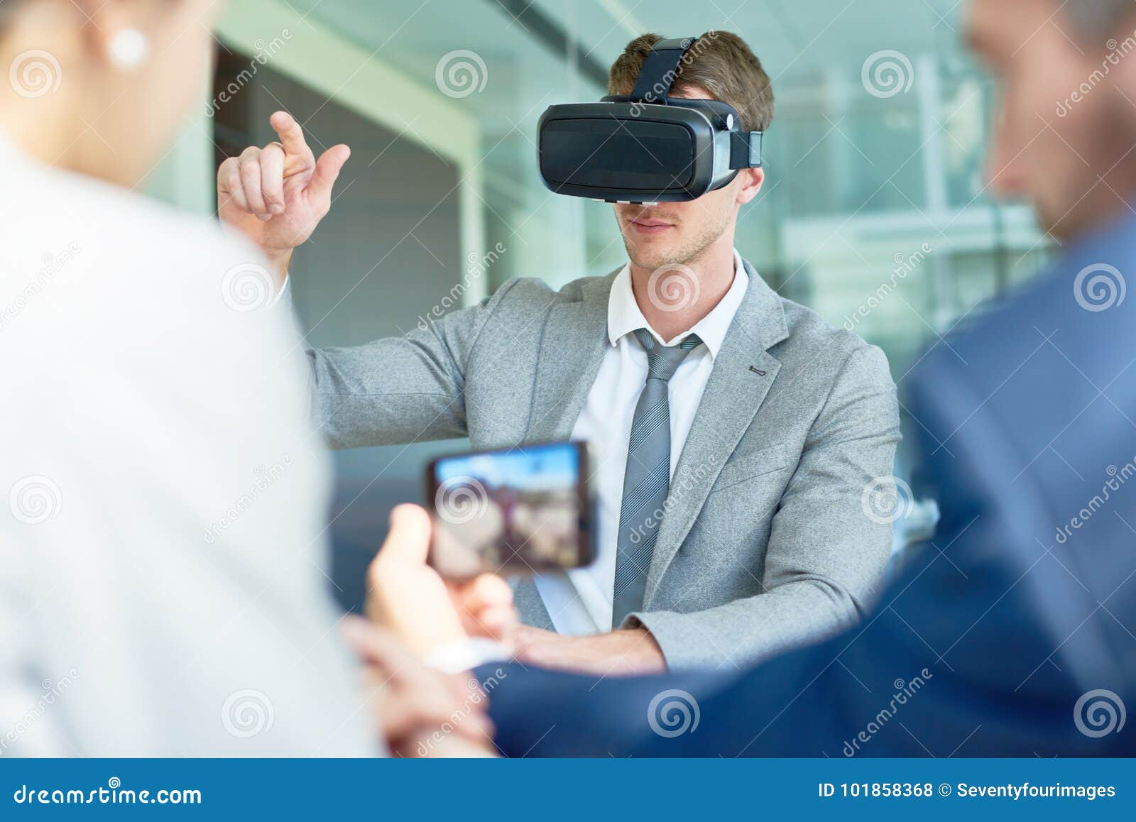 Using VR Headset at Boardroom Stock Photo - Image of teamwork, goggles ...