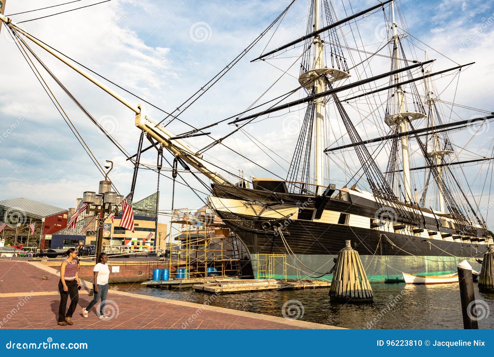 USS Constellation Entrou Em Baltimore Imagem Editorial - Imagem de ...