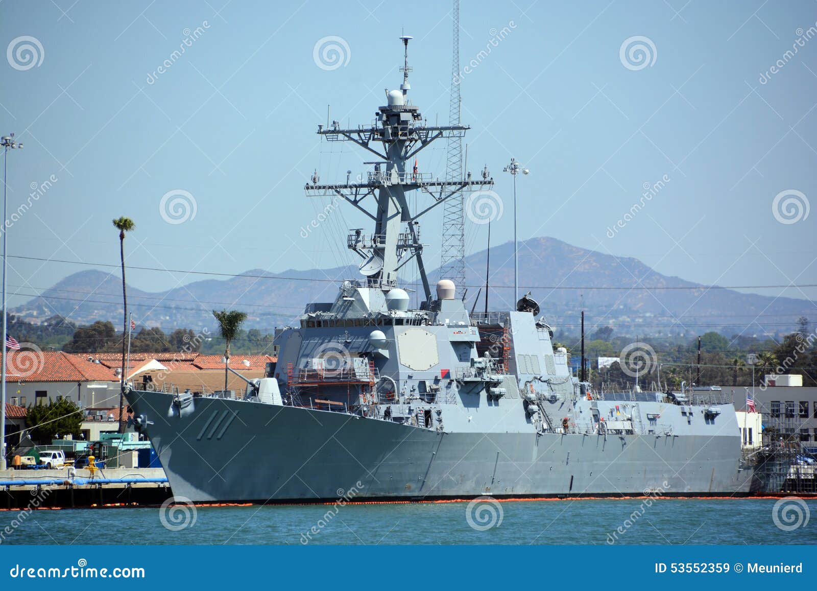 USS Spruance image stock éditorial. Image du accouplé - 53552359