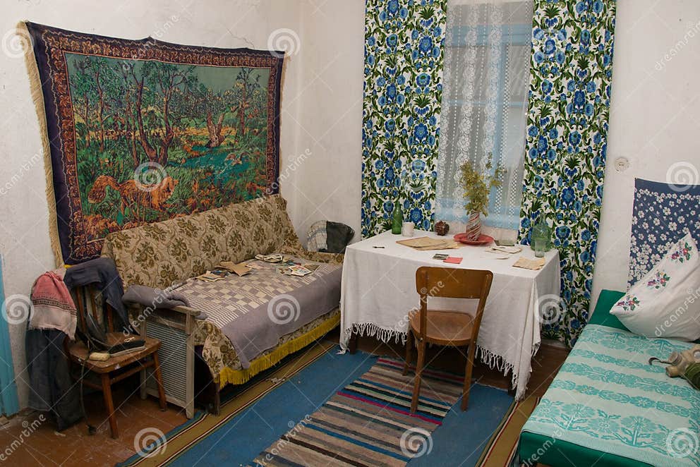 USSR Soviet old room editorial stock image. Image of living - 84726579