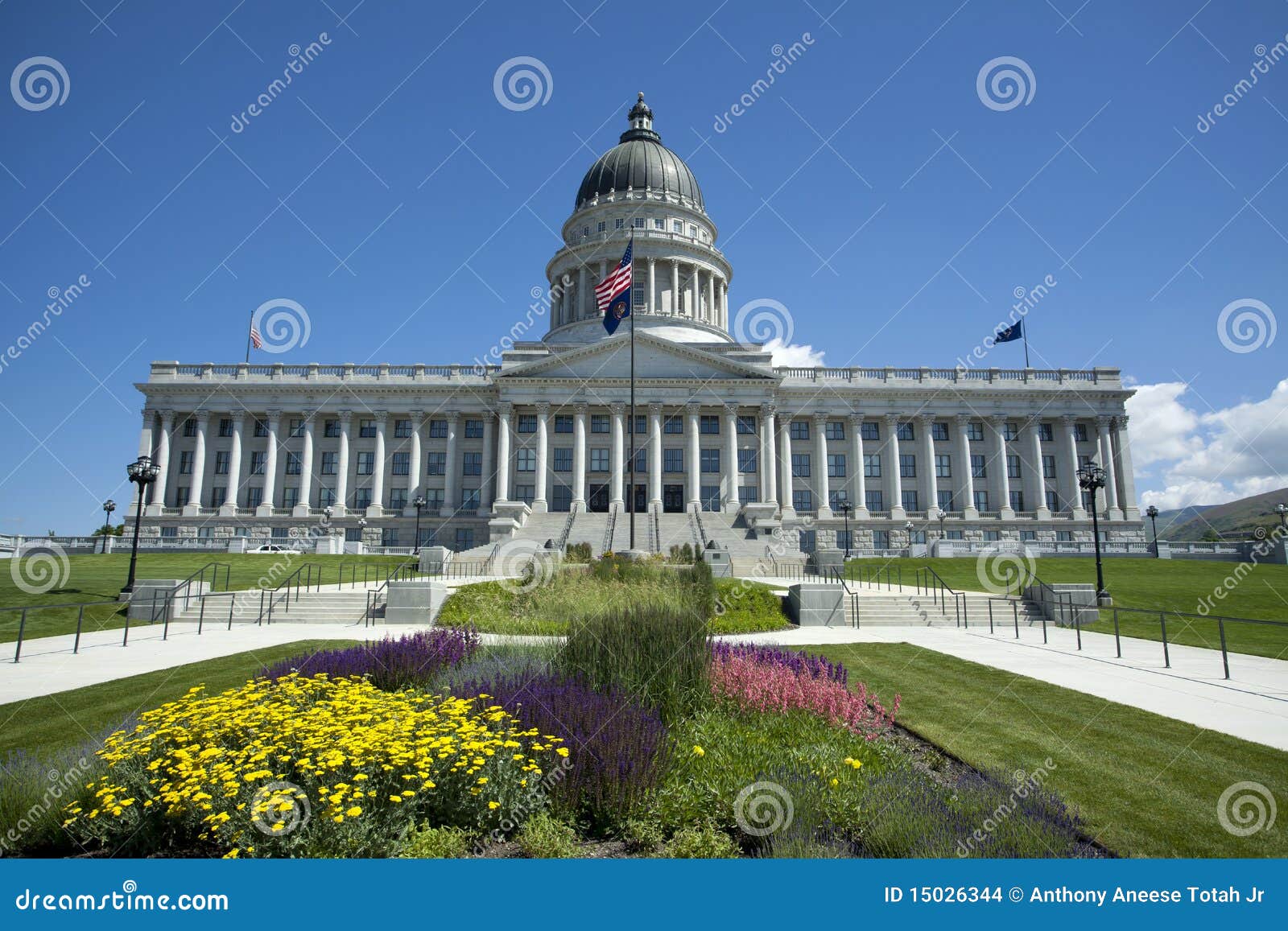 Utah State Capitol stock photo. Image of lamppost, campaign - 15026344