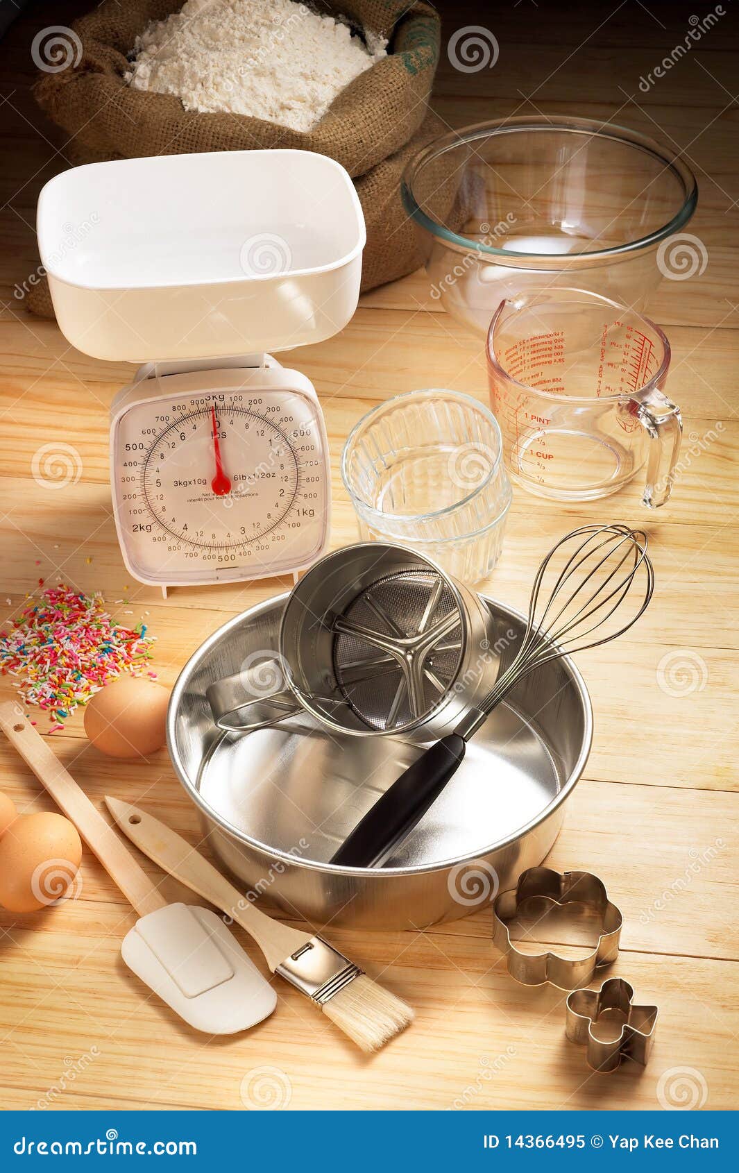 Utensile immagine stock. Immagine di cuoco, acciaio, metallo - 14366495