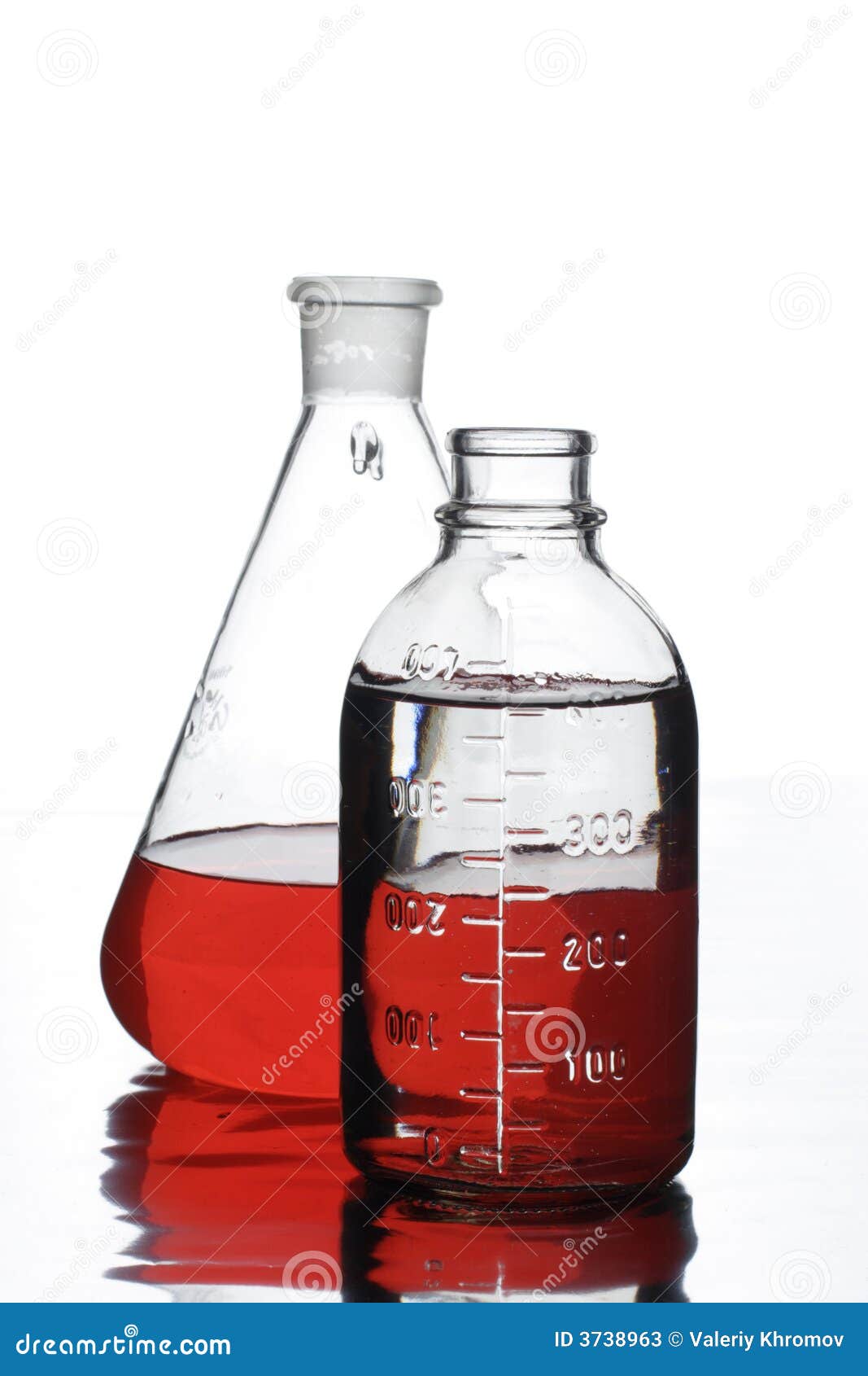 Utensilios del laboratorio imagen de archivo. Imagen de rojo - 3738963