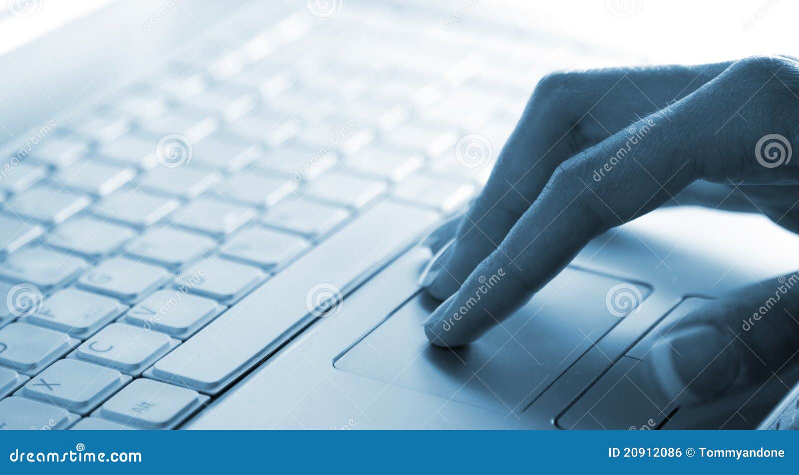 Utente Del Computer Portatile Fotografia Stock - Immagine di impiegato ...