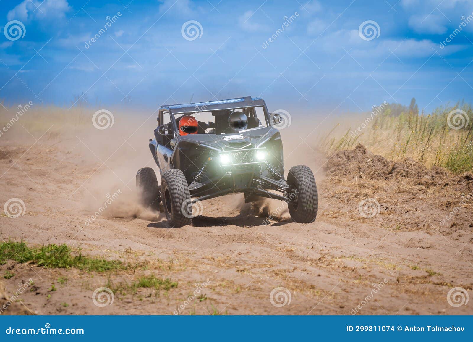 UTV Buggy Offroad Vehicle Racing on Sand. Extreme, Adrenalin. 4x4 ...