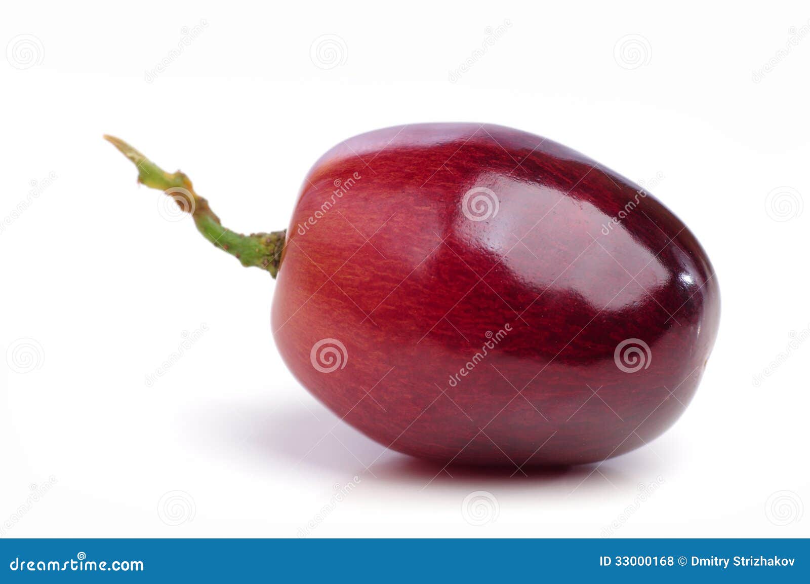 Uva roja aislada. foto de archivo. Imagen de brillo, mojado - 33000168