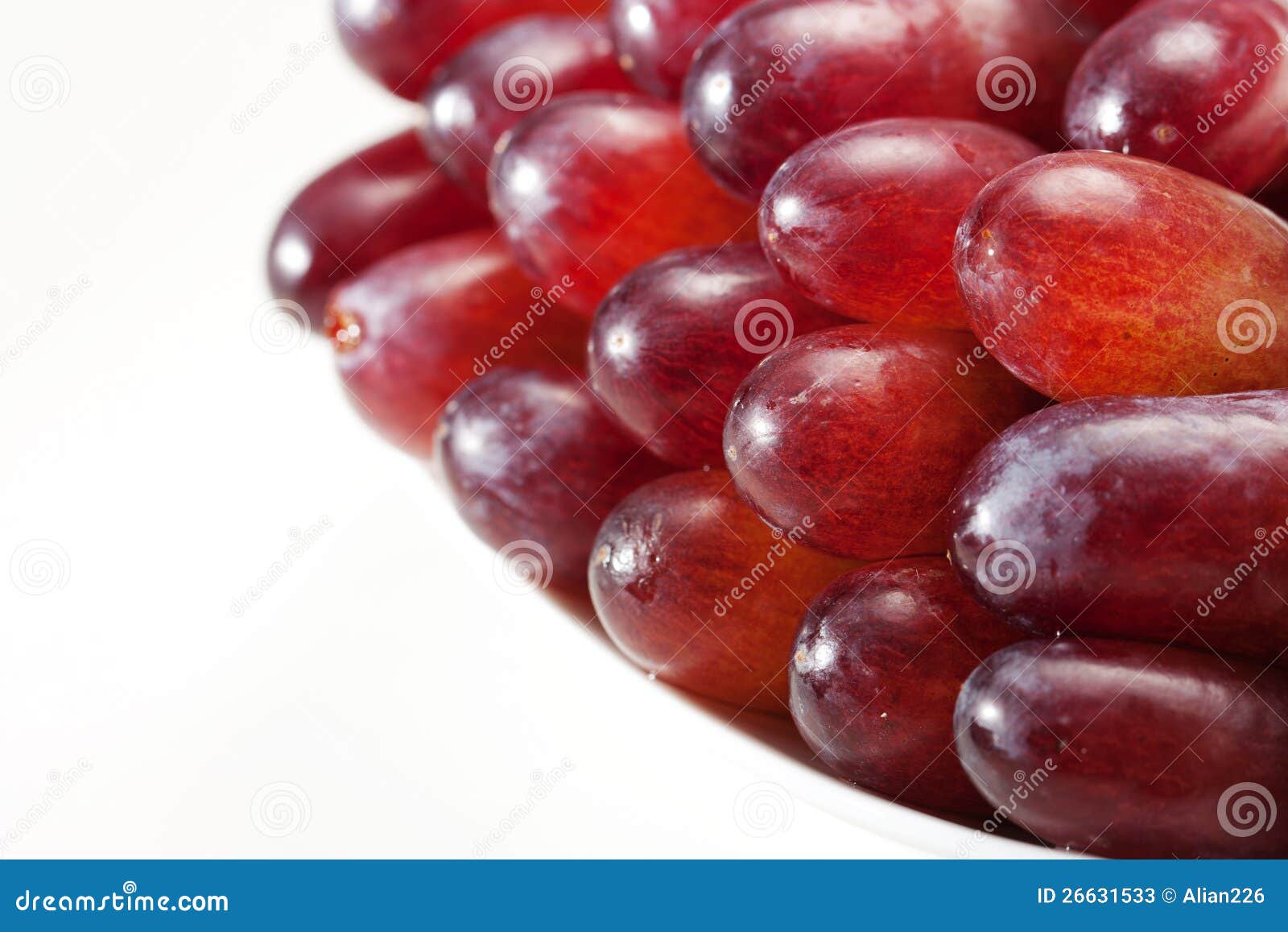 Uva rossa immagine stock. Immagine di spremuta, alimento - 26631533