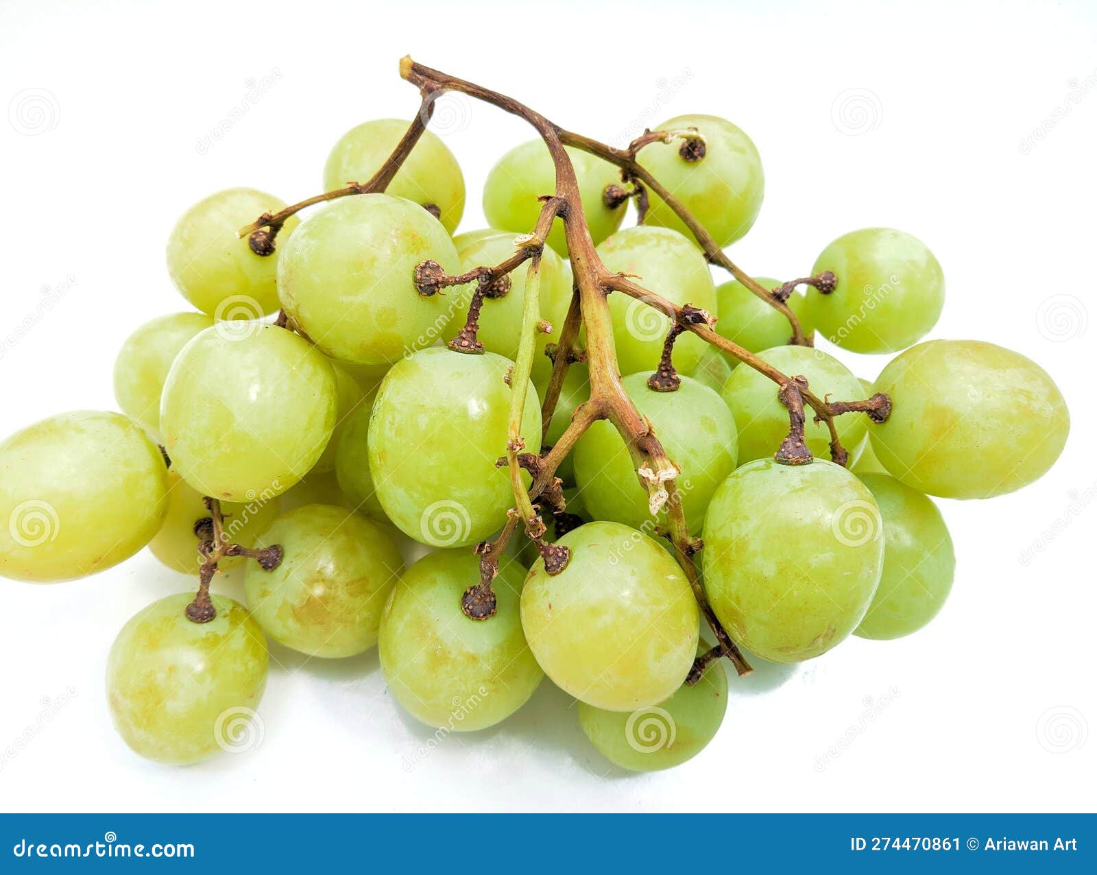 Uvas Verdes Aisladas De Fondo Blanco. Imagen de archivo - Imagen de ...