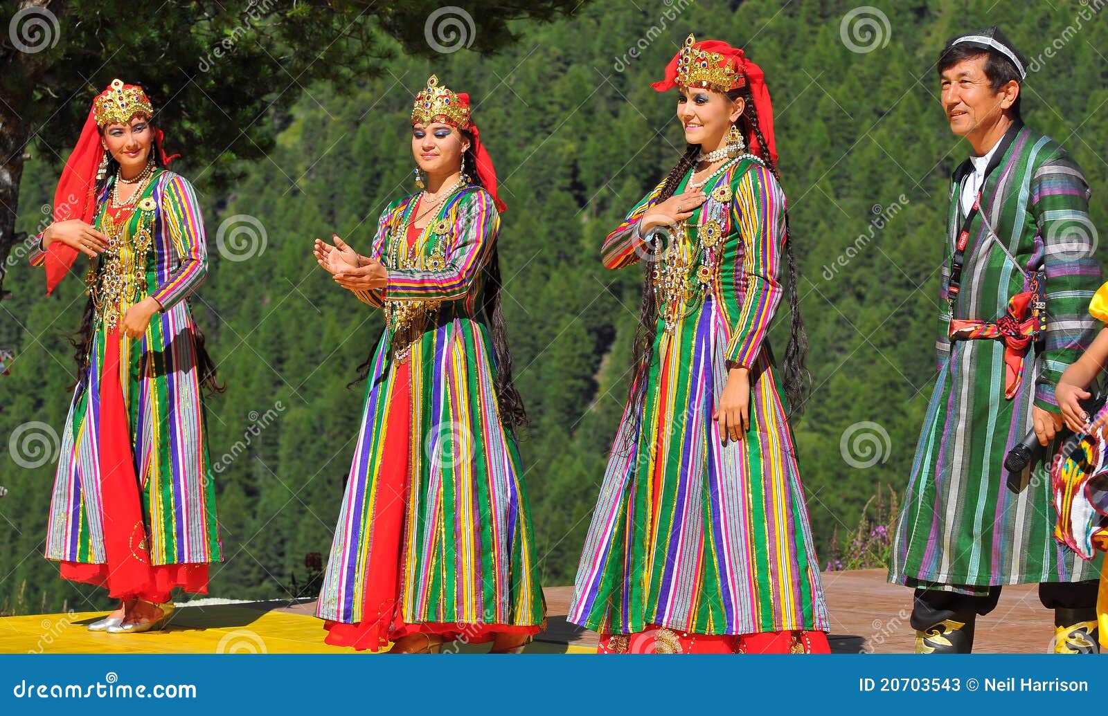 Uzbekistan Dance Group editorial stock photo. Image of alps - 20703543