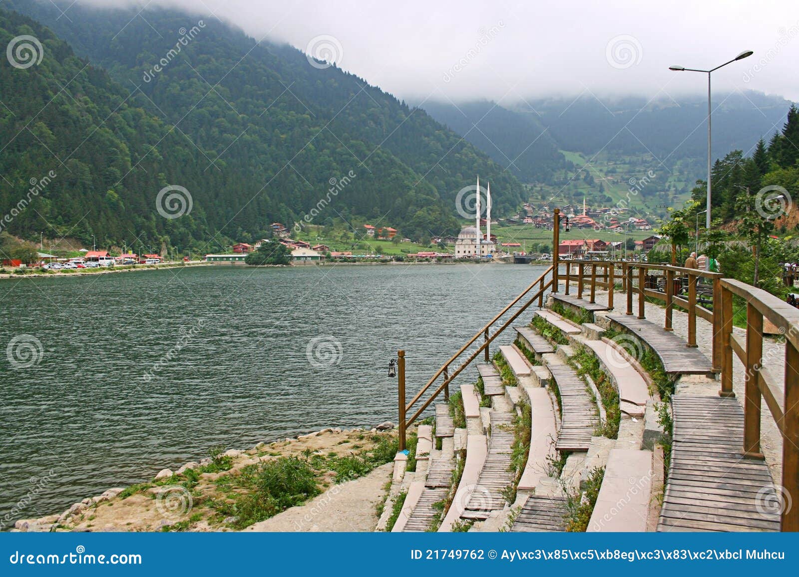 Uzungol (lago lungo) fotografia stock. Immagine di nascosto - 21749762